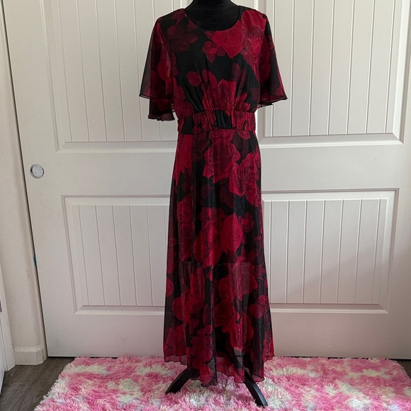Enfocus Studio | Dresses | Enfocus Studio Black And Red Floral Maxi ...